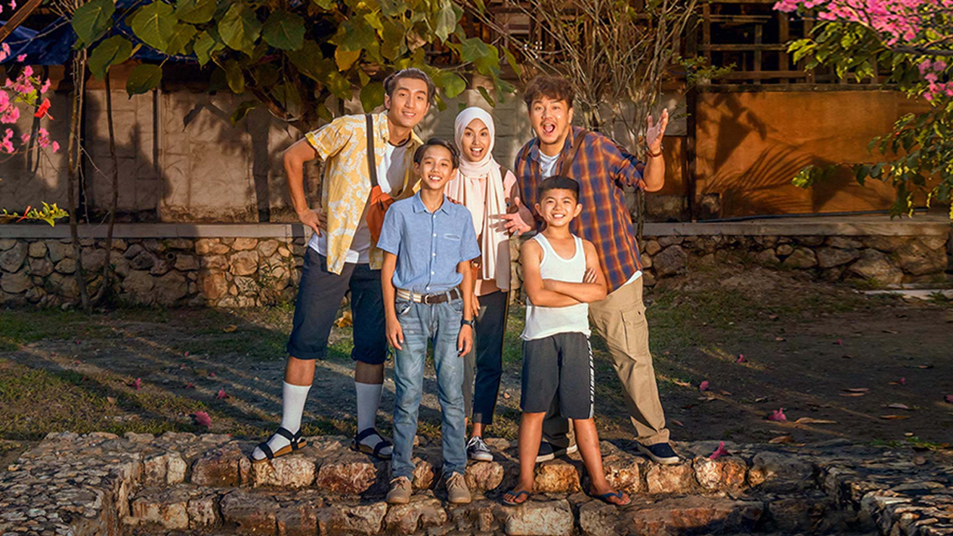 Small Town Heroes - Disney+