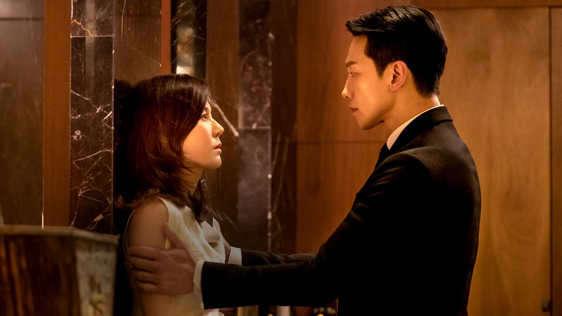 Red Swan on Disney+ UAE | Korean English Drama Romance Action-Adventure ...