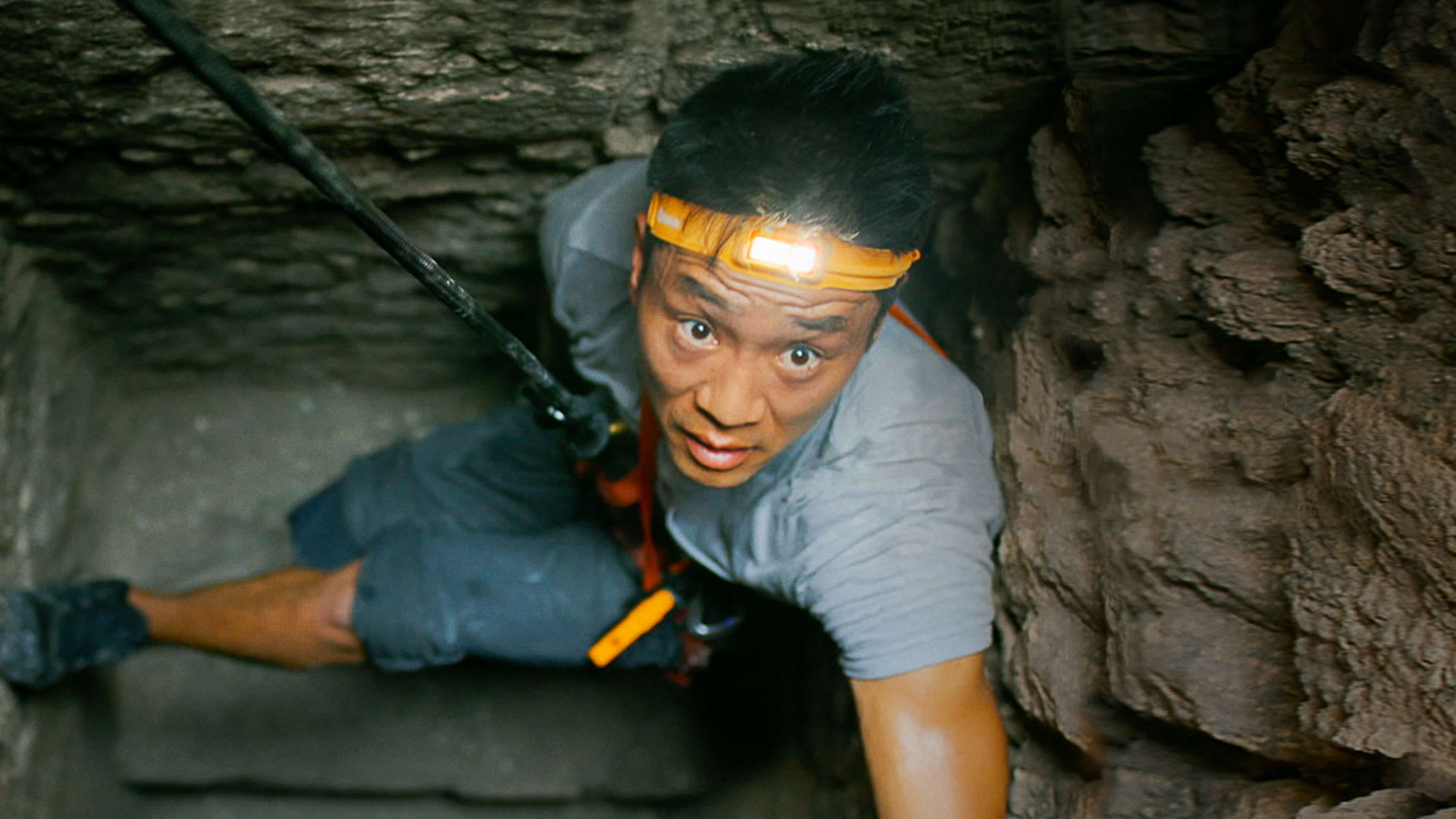 Lost Cities with Albert Lin : Megacity of the Maya Warrior King - Disney+