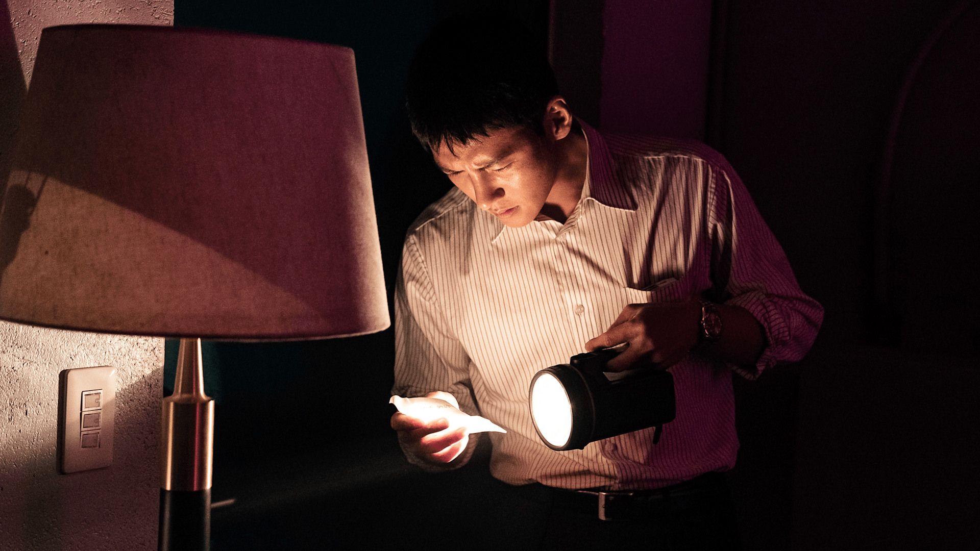 The Worst of Evil on Disney+ Libya | English Korean Police/Cop Drama ...