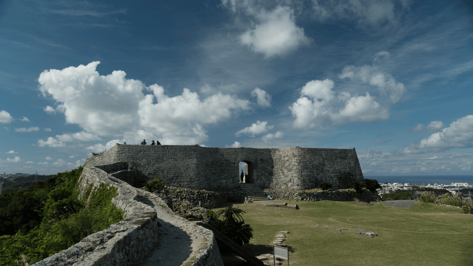 Drain the Oceans - Disney+