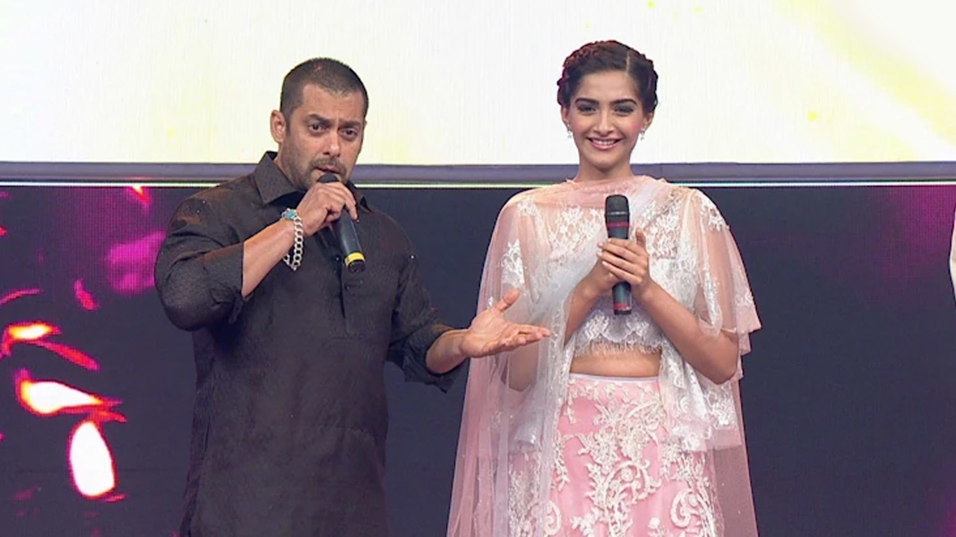 JioHotstar - Watch TV Shows, Movies, Specials, Live Cricket & Football