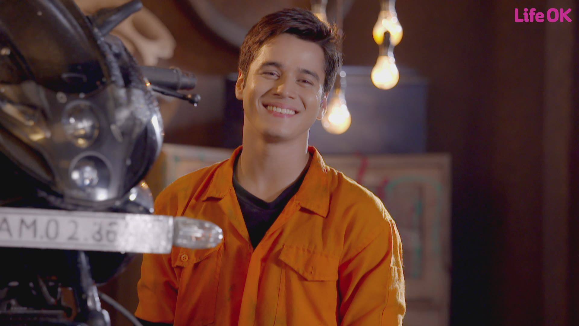 JioHotstar - Watch TV Shows, Movies, Specials, Live Cricket & Football